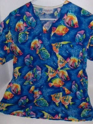 Peaches Uniforms fish scrub top - X Small | eBay