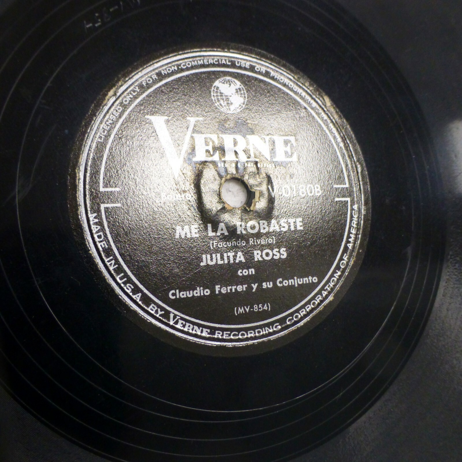 Julita Ross con Claudio Ferrer BOLERO 78 SEIS DIAS / ME LA ROBASTE on ...