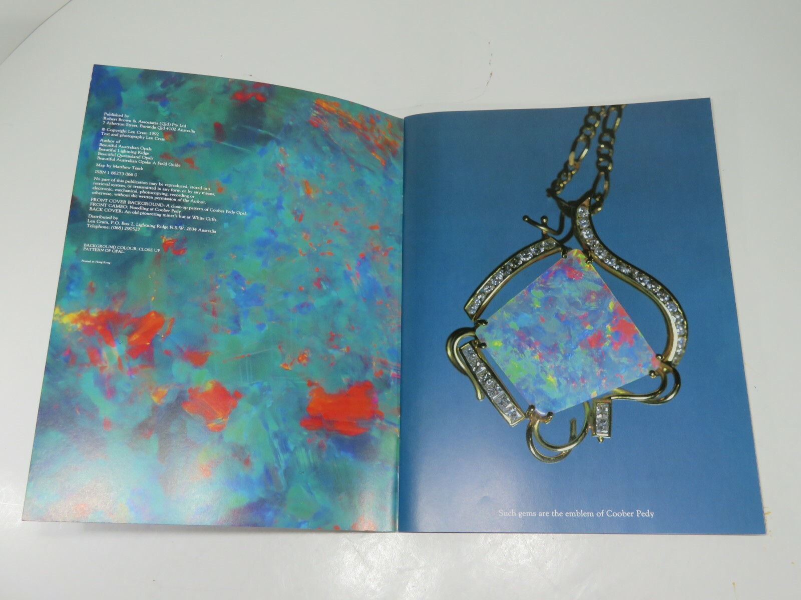 Beautiful Opals of the Desert softcover with 4 postcards 1992. Len Cram ...