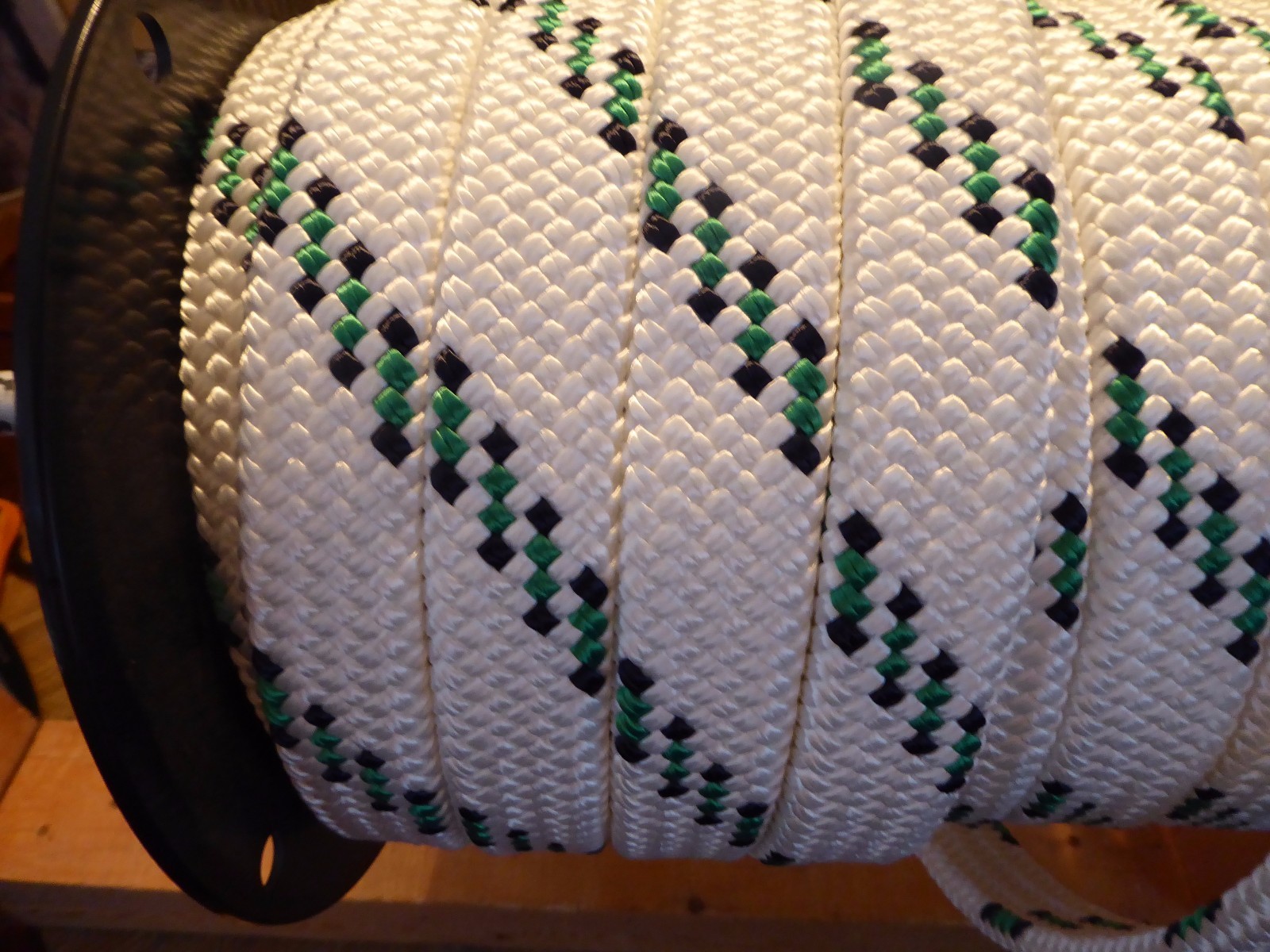 1.5" x 200 ft. hollow/flat braid polyester rope. High Quality.Made in ...