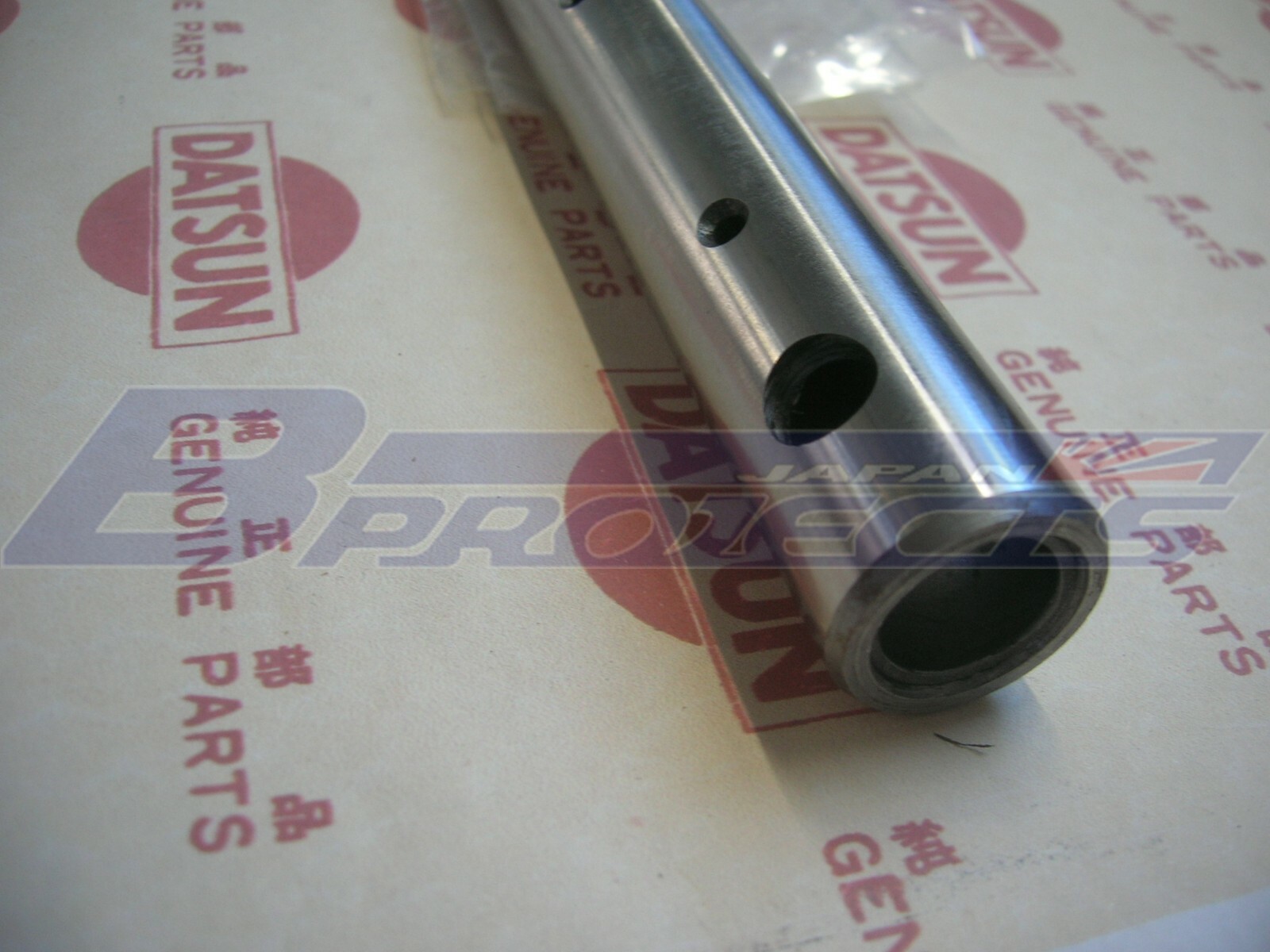 DATSUN 1200 A12 A14 A15 Rocker Shaft Genuine (For NISSAN B10 B110 B210 ...