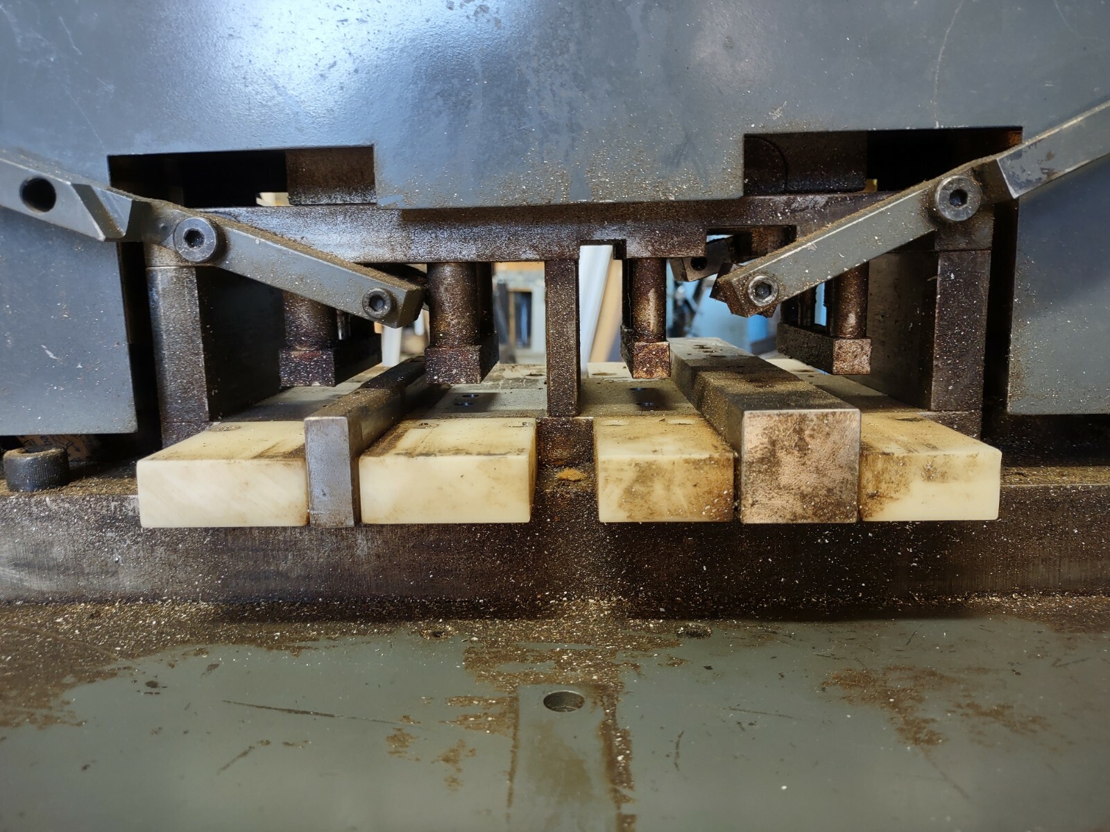 Arnim EZ Punch Oldcastle/Vistawall Storefront Punch Set Up FG-5100 Read ...