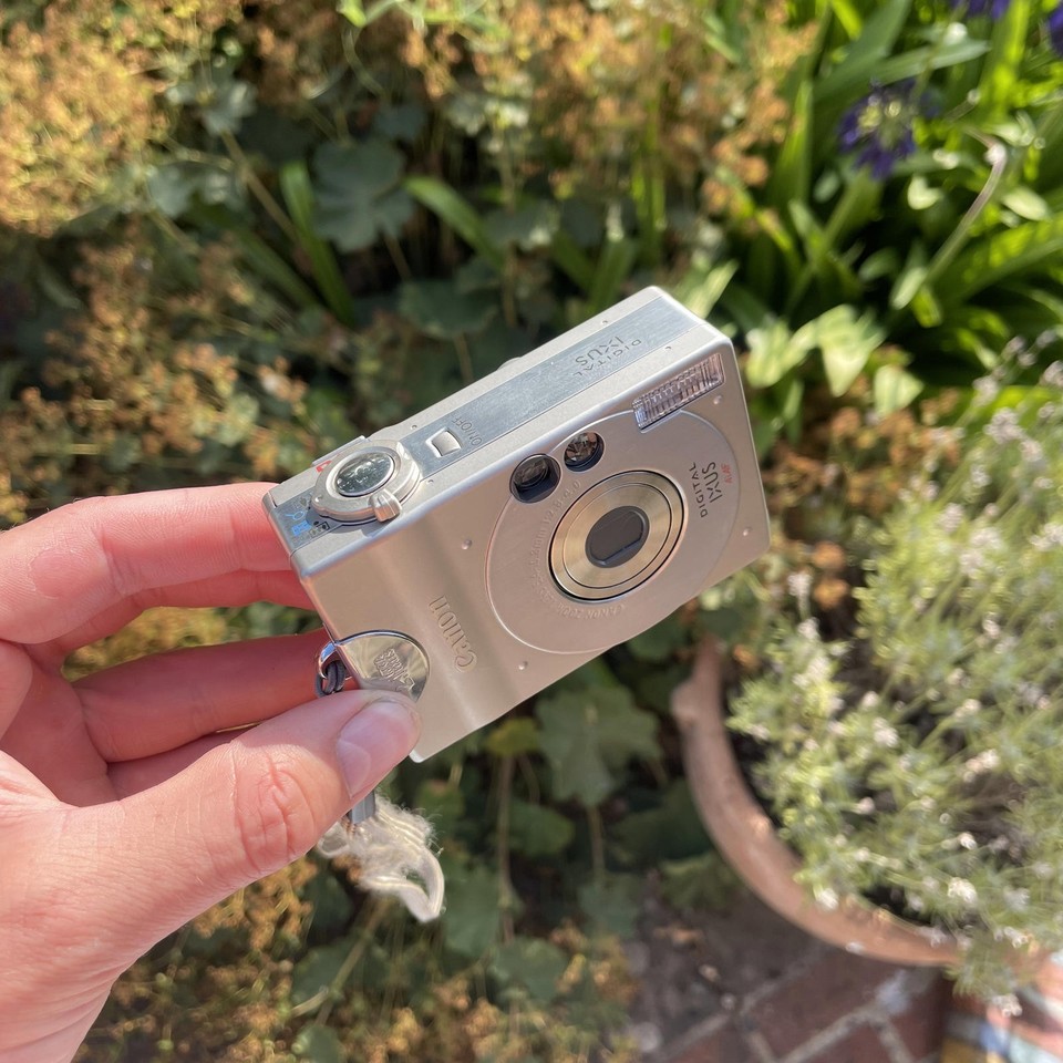 Canon IXUS V Compact digital camera | eBay UK