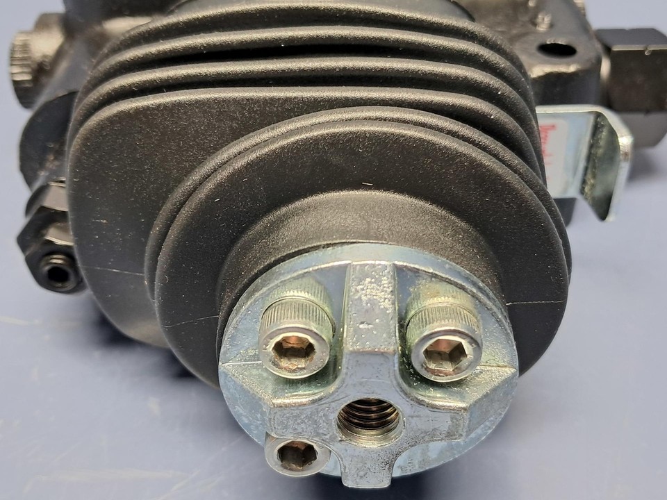 Mahindra 81603005004 EMax Front‑End Loader Control Valve & Joystick ...