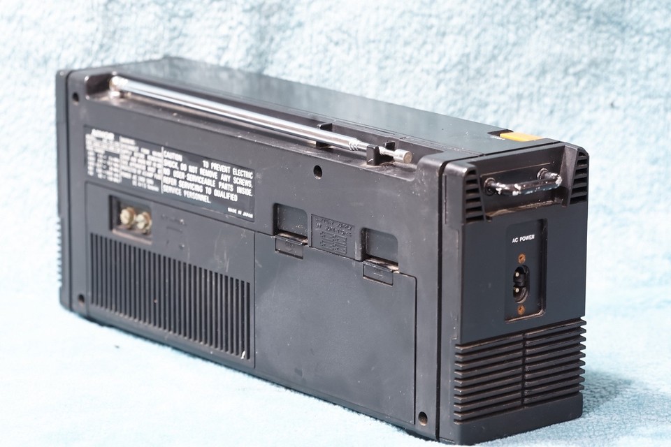 VINTAGE RARE AIMOR TR-105 FM/AM/SW AC/DC TRANSISTOR RADIO PORTABLE ...