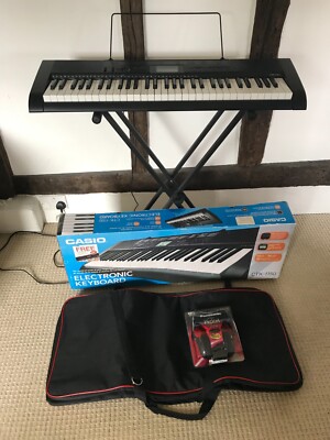 Casio Electric Keyboard CTK-1150 61 Keys With Stand, Carrycase ...