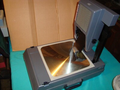 Overhead Projectors - 3M 2000 Ag Portable