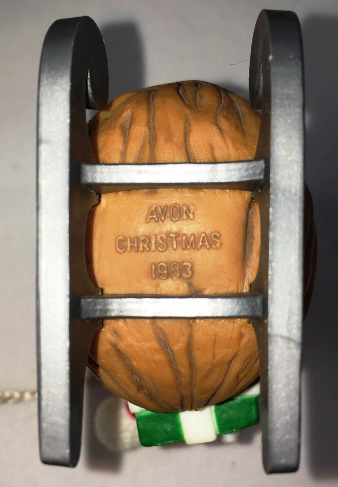 Vintage Avon Santa Mouse in Walnut Shell Sleigh Christmas Tree Ornament ...