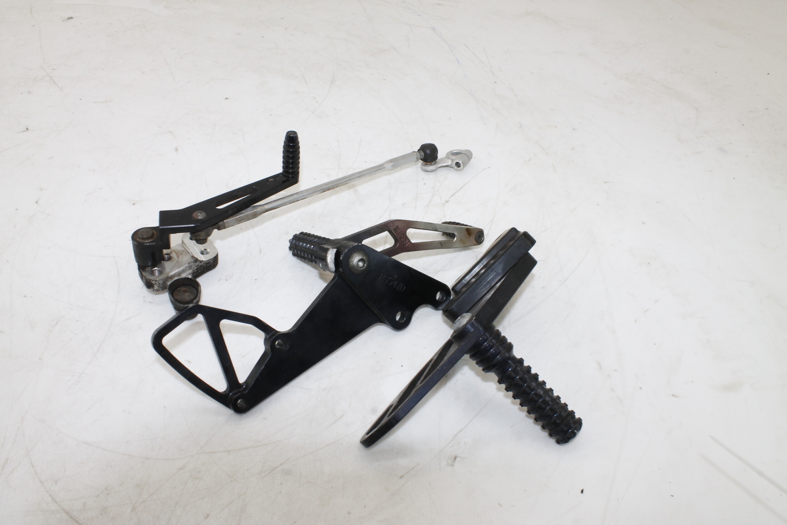 08-10 GSXR 750/600 REARSET REAR SET FOOT PEG RIGHT LEFT OEM LEVER PAIR ...