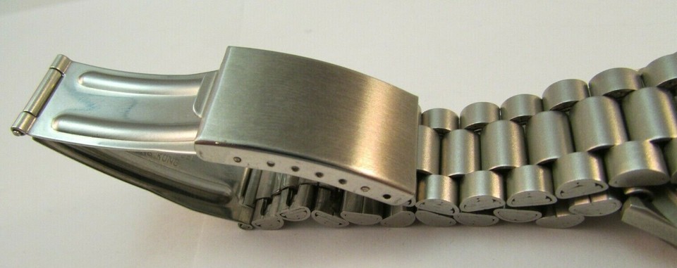 Rare Vintage Bacardi Superior Rum Mans Watch Miyota L 11 Movement ...