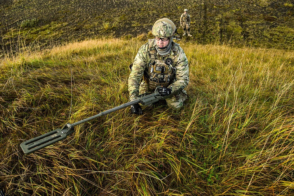 USGI CEIA CMD V2.00 Light Weight Metal Detector | eBay