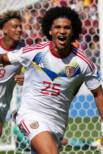 Eduard Bello Venezuela National Football Team Player Goal Fans - POSTER ...