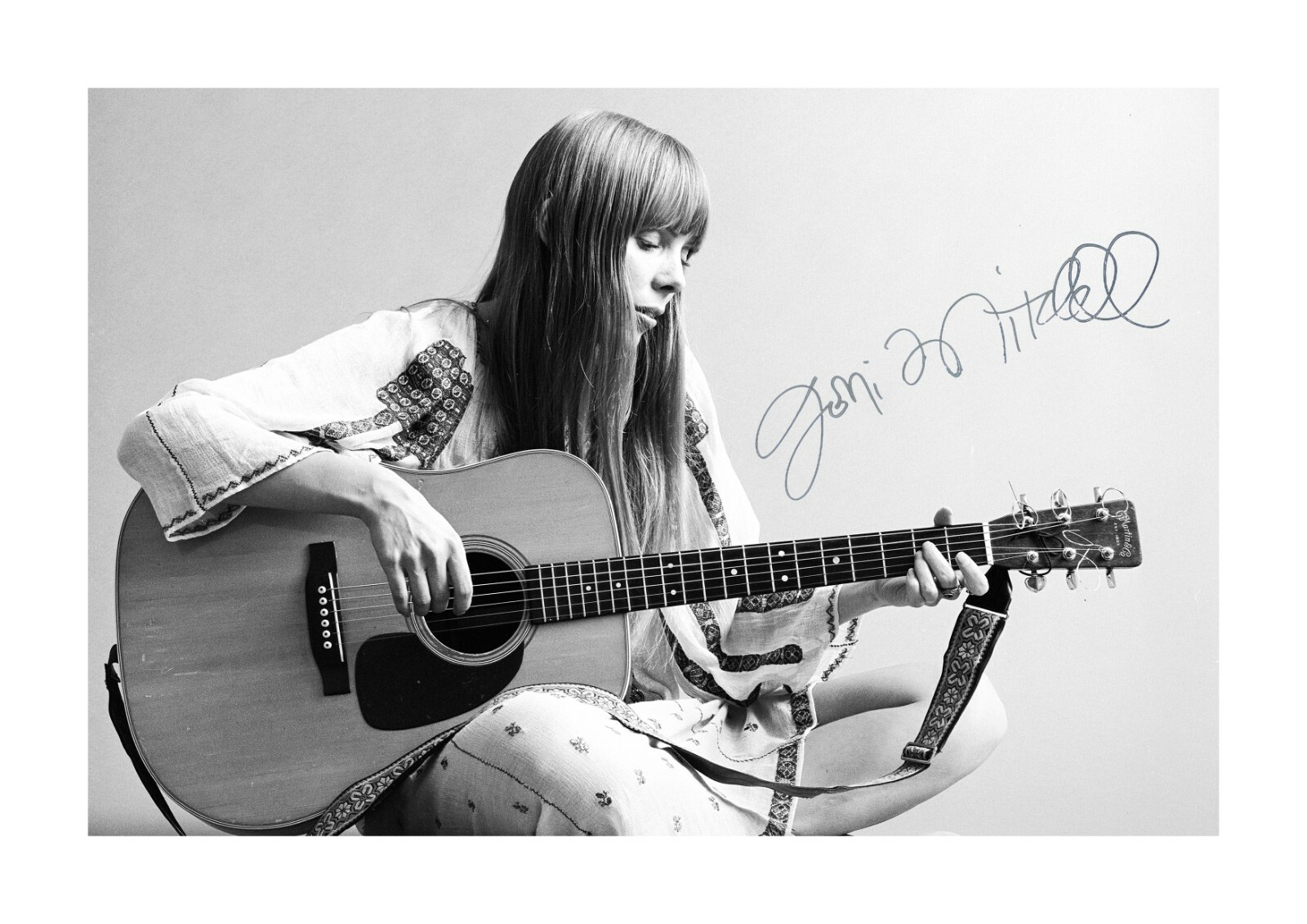 Joni Mitchell A4 reproduction signed photograph poster choice of frame ...