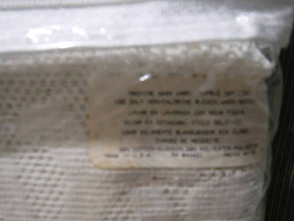 COLLEGIATE COLLECTION QUAKER LACE TABLECLOTH, IOWA STATE UNIVERSITY ...