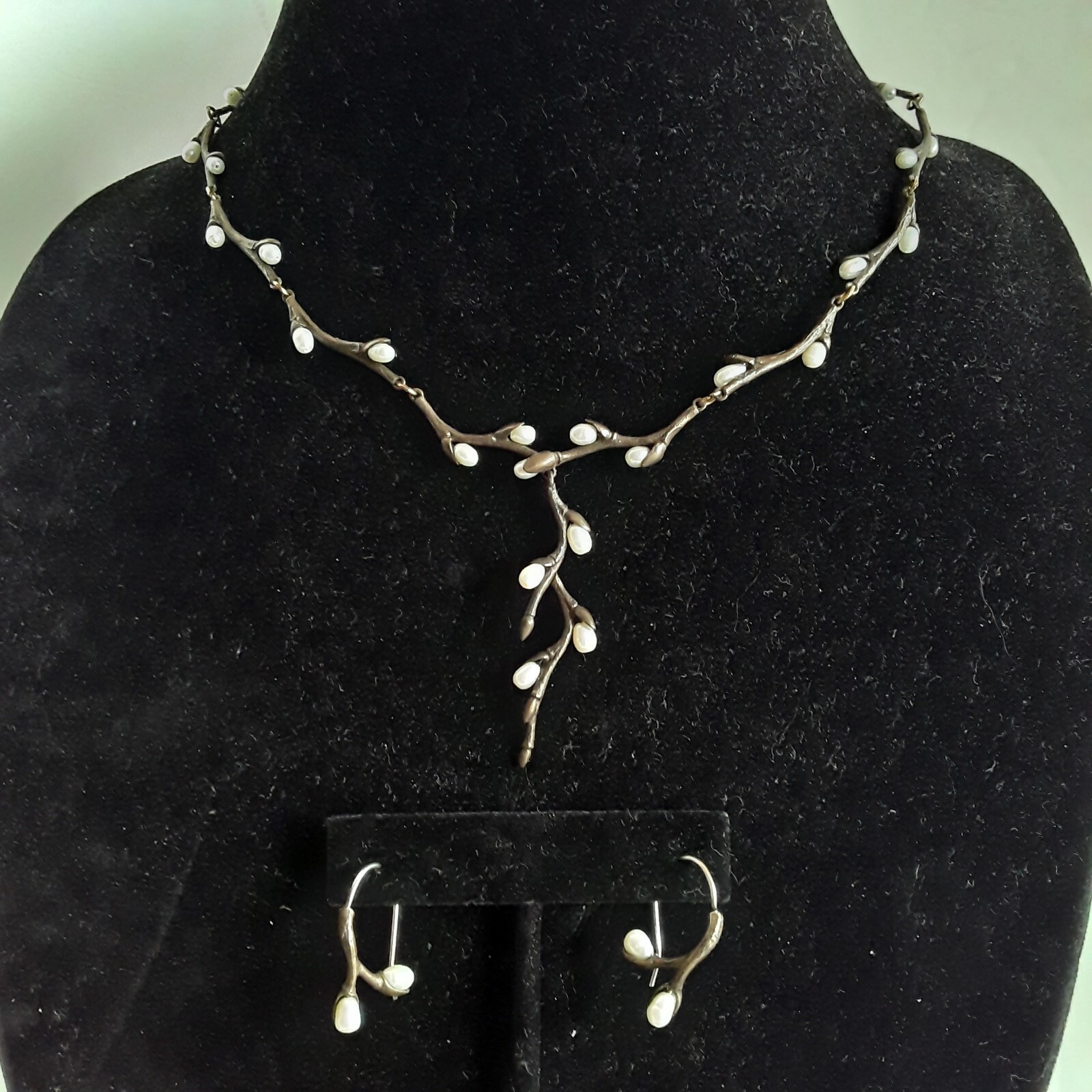 Michael Michaud Botanical Collection “ Wisteria “ Nec… - Gem