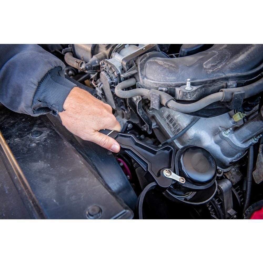 Husky Strap Wrench 8 In. Non-slip Rubber Grip Hand Tool for PVC Pipe ...