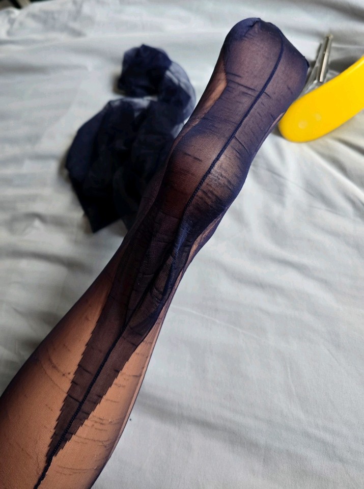 Gio Fully Fashioned Nylon Stockings (Point Heel; Purple; 10.5"; Limited ...