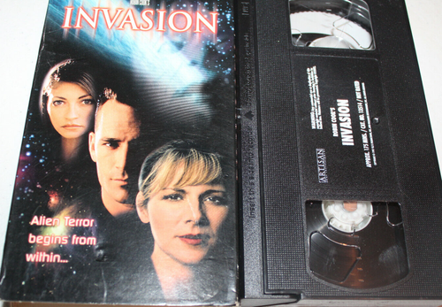 Invasion (VHS 2002) Luke Perry, Kim Cattrall, Rebecca Gayheart, Sci-Fi ...