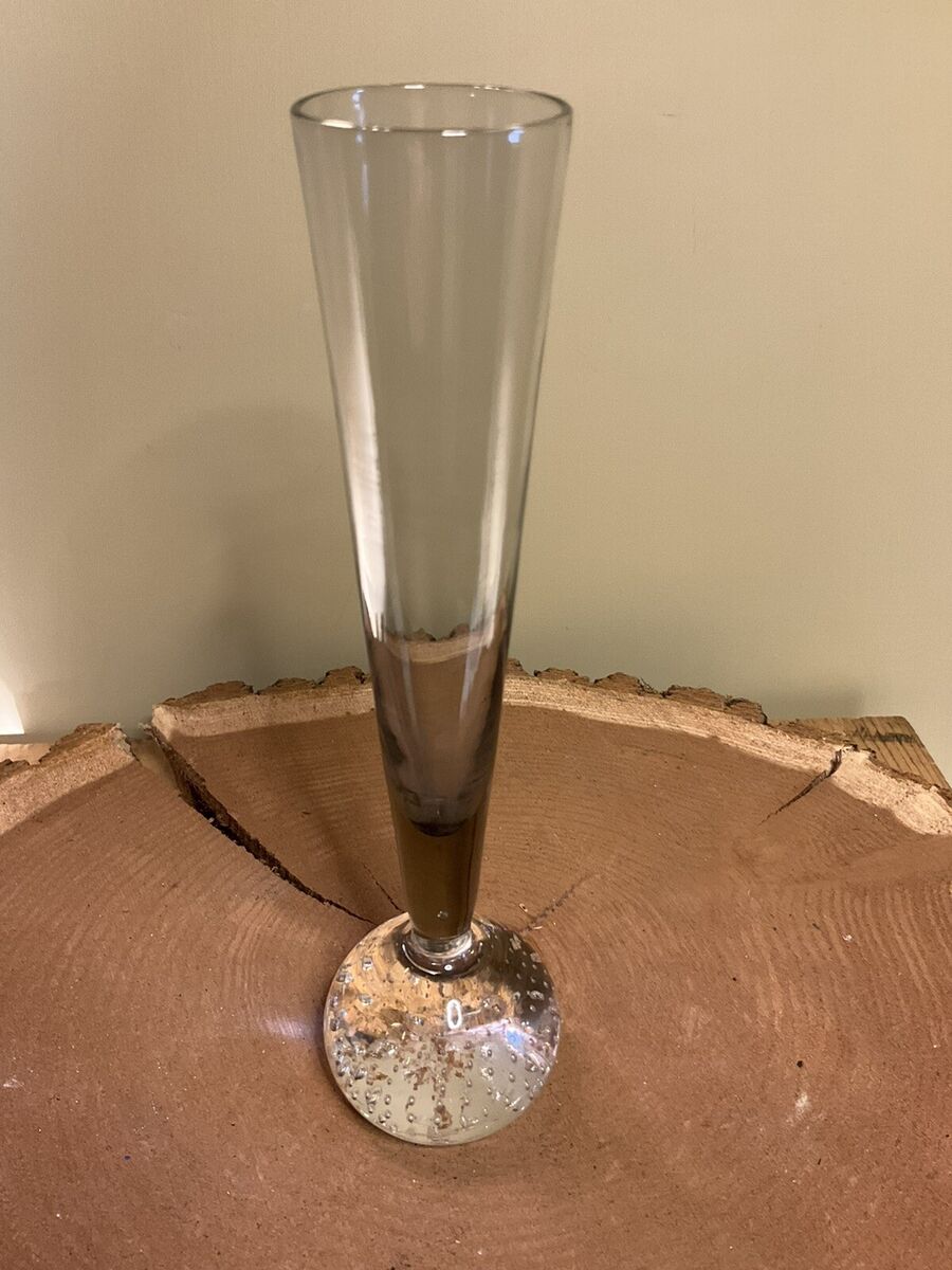 VINTAGE KOSTA BODA CONTROLLED BUBBLE , BUD VASE, MADE IN VINTAGE KOSTA BODA CONTROLLED BUBBLE , BUD VASE, MADE IN