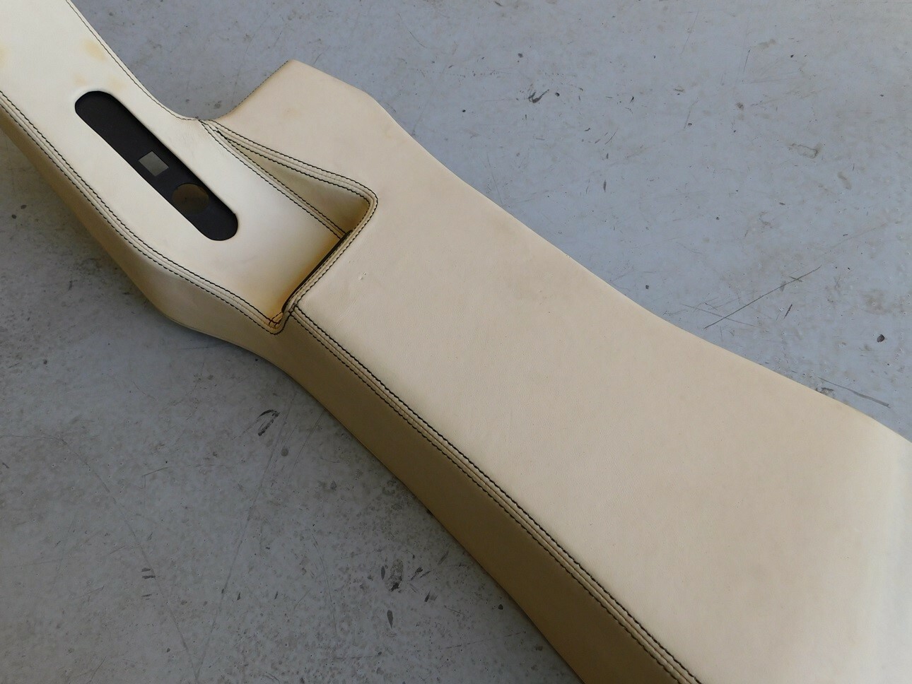 Ferrari 430 F430 Cream Interior B Pillar Trim Panel RHS J128 | eBay ...