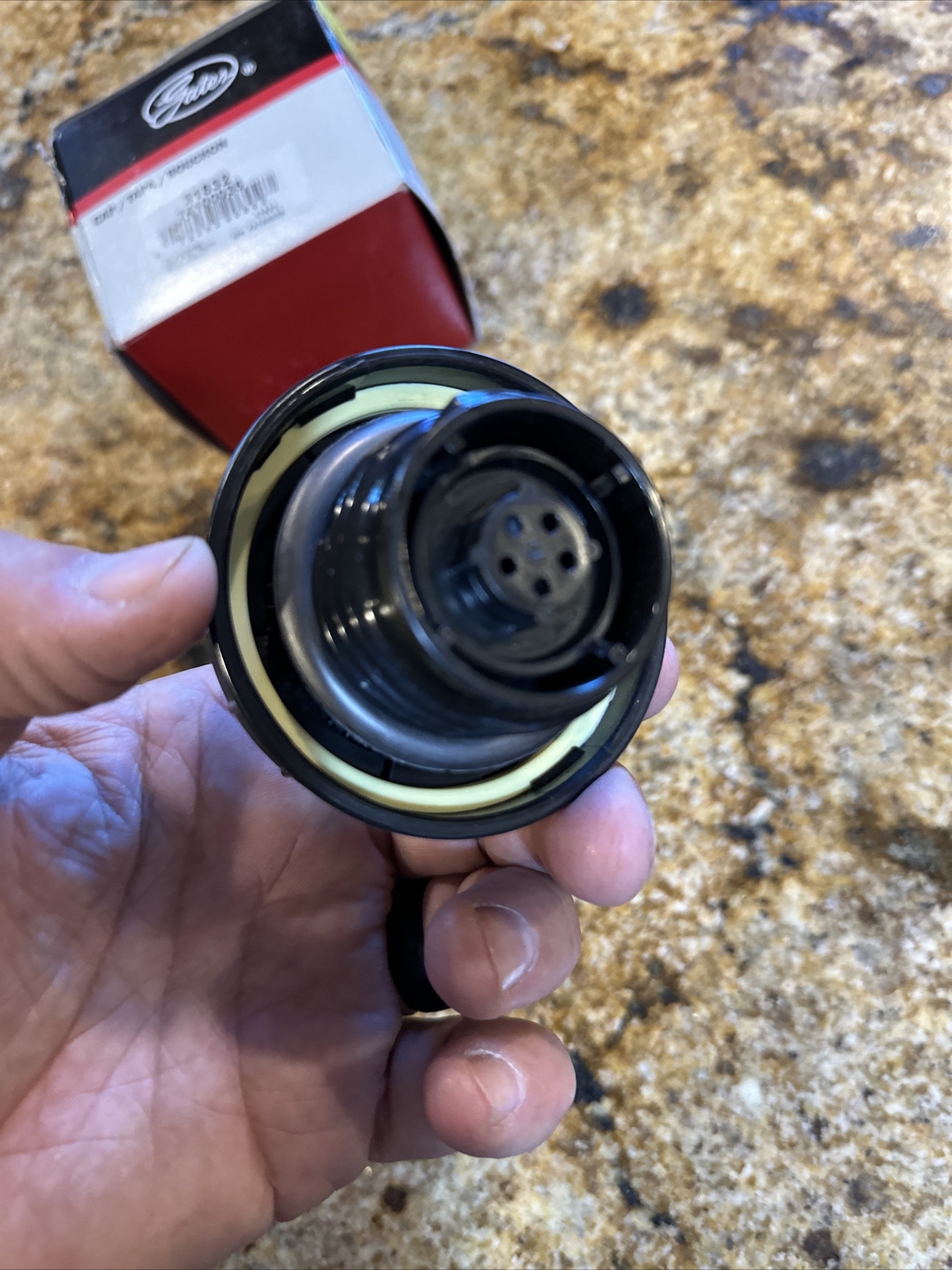 Gates 31832 OE Equivalent Fuel Tank Cap | eBay