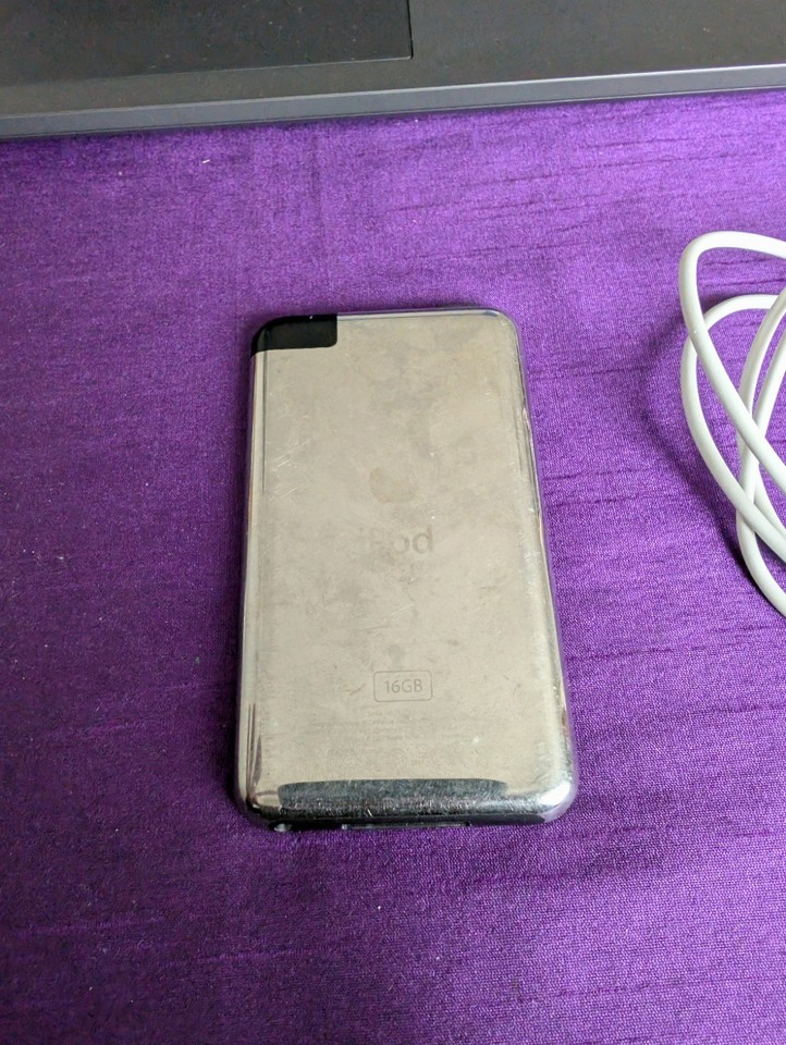 Apple iPod Touch 1st Generation - 16GB- Black A1213, read details | eBay UK