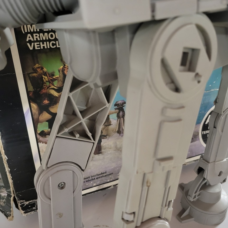 European Palitoy Kenner At-At Star Wars Complete With Box Collectable ...