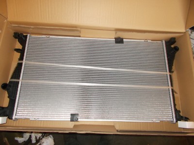 RADIATOR FITS RENAULT TRAFIC VAUXHALL VIVARO NISSAN PRIMASTAR 2.0 DCI ...