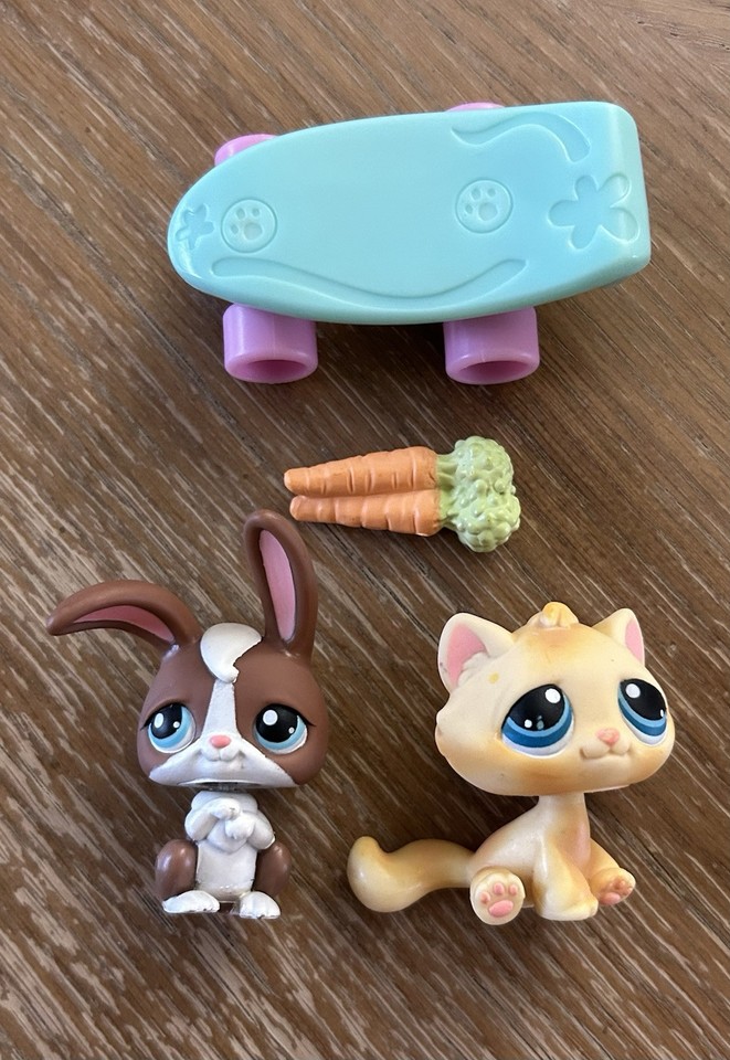 Littlest Pet Shop LPS Authentic Bunny Cat Skateboard 121 122 | eBay