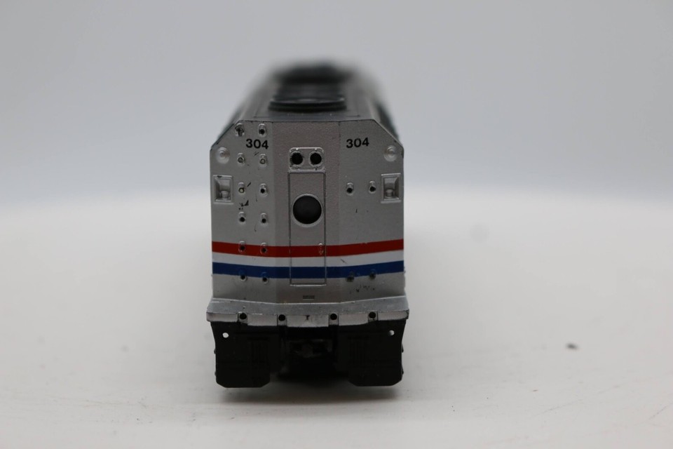 Bachmann Spectrum HO Scale DC Locomotive, Amtrak F40PH Diesel Phase III ...