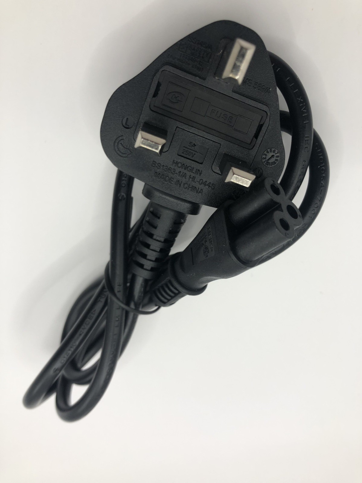 UK 3 Pin C5 Clover UK Power Mains Cable Lead Laptop Charger Adapter 0 ...