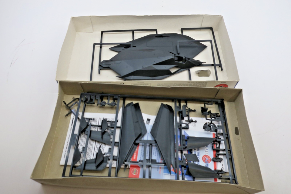 Airfix 1/72 Lockheed F-117A Stealth Model Kit | eBay