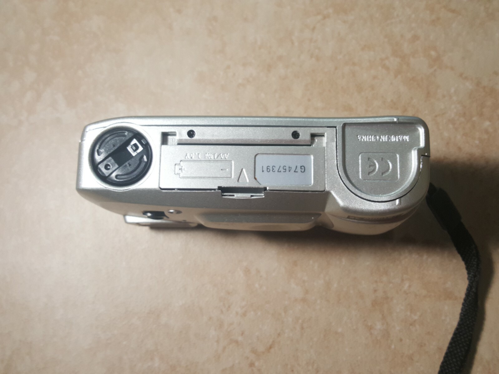 WALGREENS 35mm Camera W/ Flash Studio 35 Preloaded 400 Speed Free Film ...