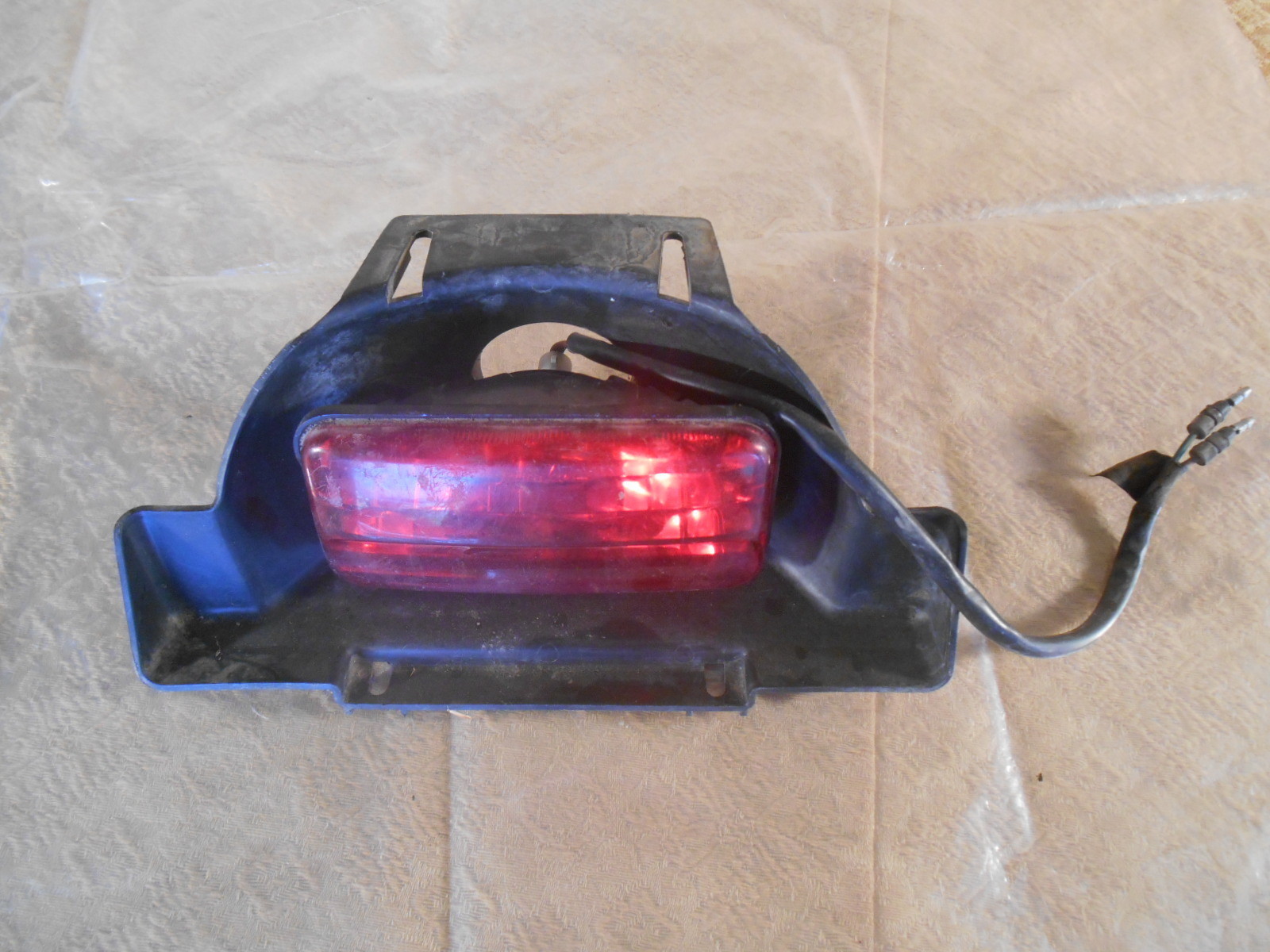 2004 04 HONDA TRX 350 4X4 REAR TAIL LIGHT WITH SHROUD & MOUNT RANCHER ...
