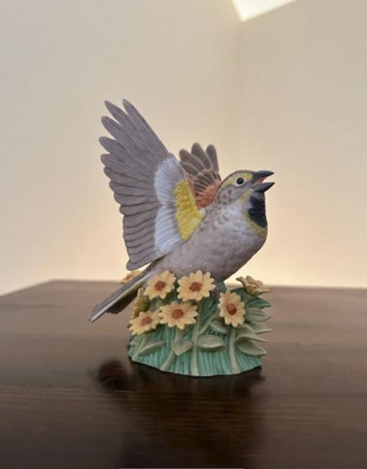 Lenox Garden Bird Collection - Dickcissel Porcelain Bird-Certificate ...