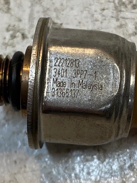 Fuel Oil Pressure Sensor Switch Transducer 22212813 | 3401 | 3PP7-1 ...