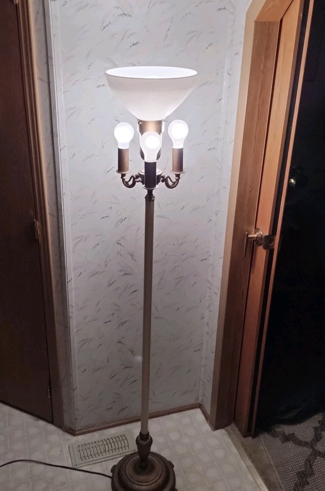 Antique GUYAHOGA 63" Metal Floor Lamp 3-Arm Mogul Torch Lighted Base 5 ...