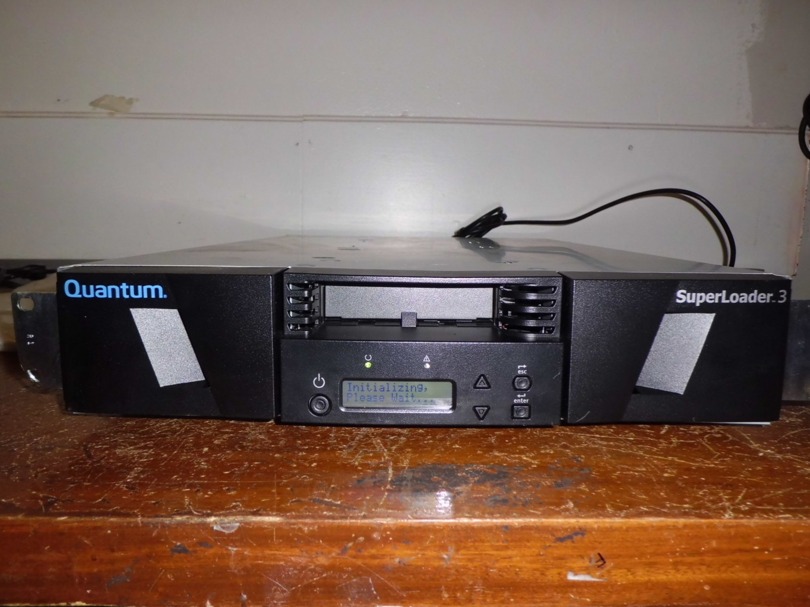 Quantum EC-LLDAA-YF L 700 SuperLoader 3 Tape Autoloader | eBay