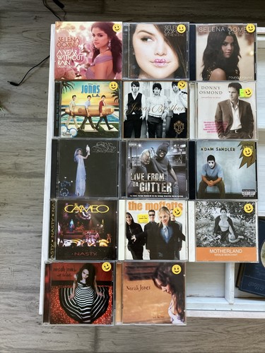 Cd lot Pop Rock Selena Gomez, Jonas Brothers, Moffatts, Osmond, Norah ...