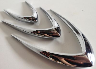 DESOTO FIREFLITE ADVENTURER 1960 DIECAST CHROME CHEVRON GARNISH TAIL ...