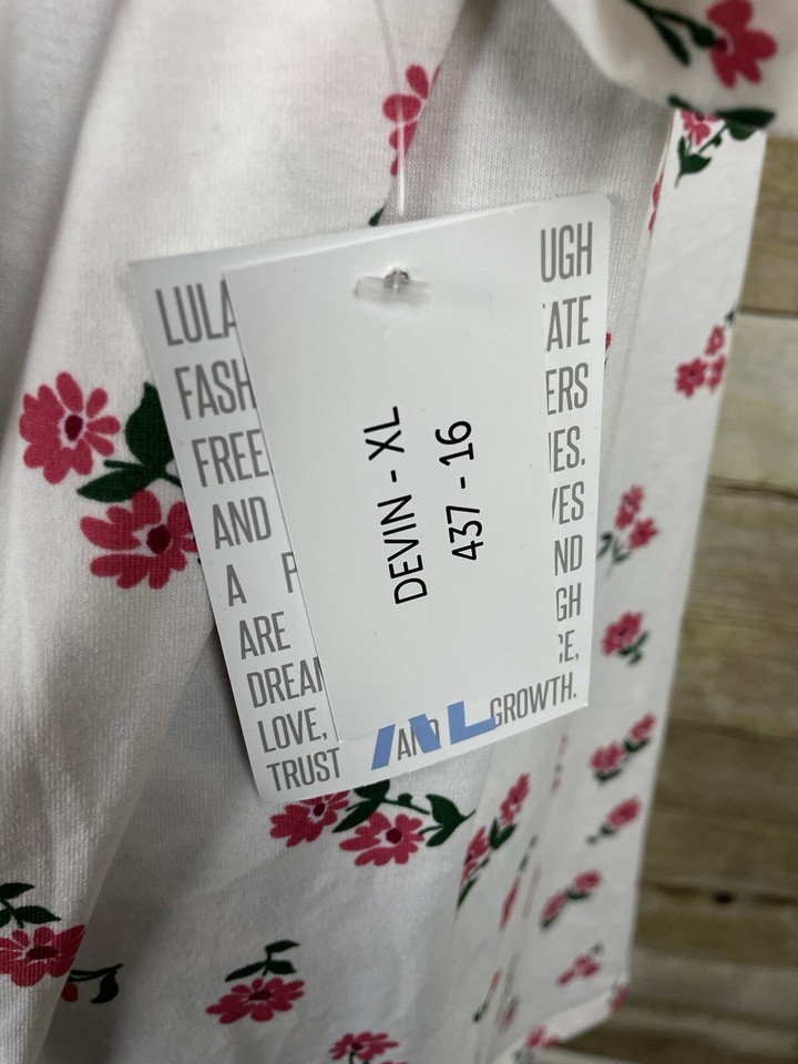 LuLaRoe Women's Size XL Devin V-Neck Short Sleeve Shirt NWT, Give Me ...
