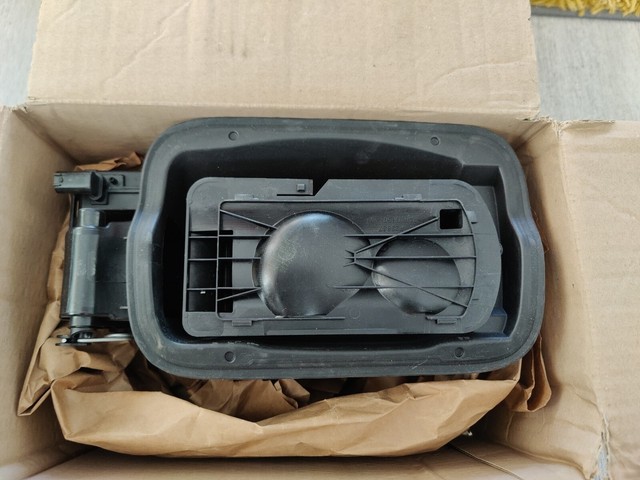 Genuine BMW 4 Series M4 2012 - 2016 Fuel Flap Hinge and Housing ...