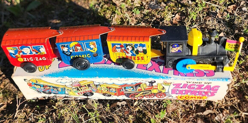Vintage ZigZag Express Tin Wind-Up Toy Train In Box | eBay