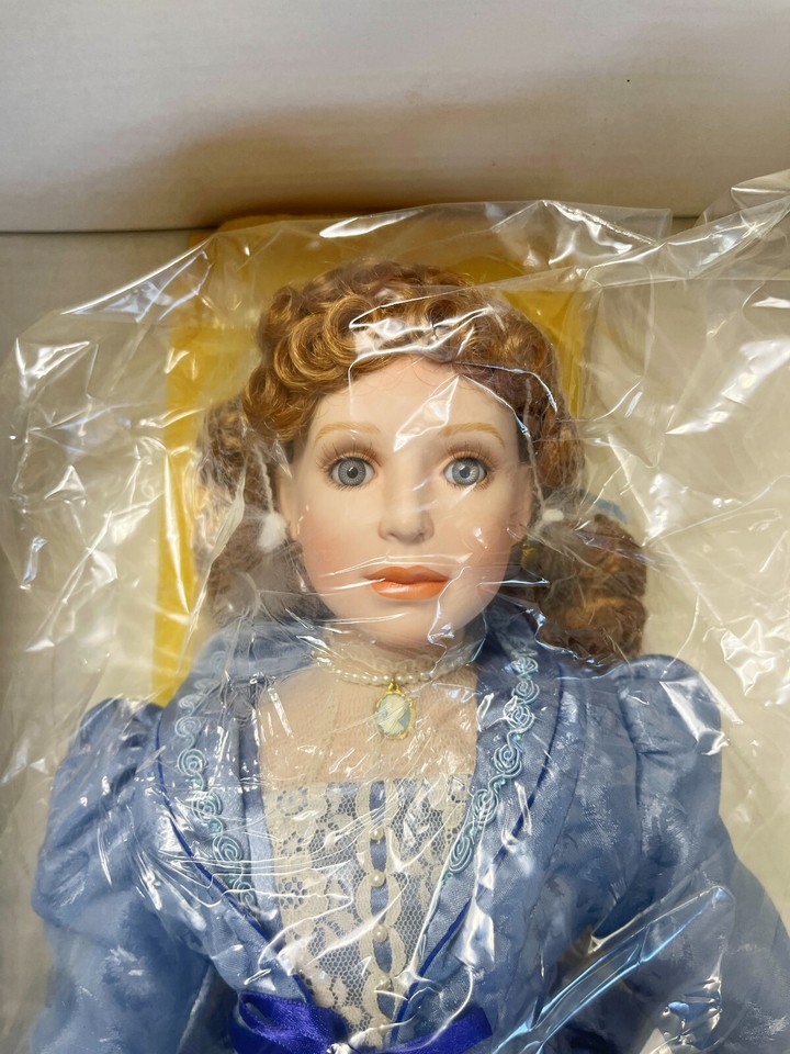 Vintage Victorian Emma Doll With Stand By Rose Pinkul The Danbury Mint ...