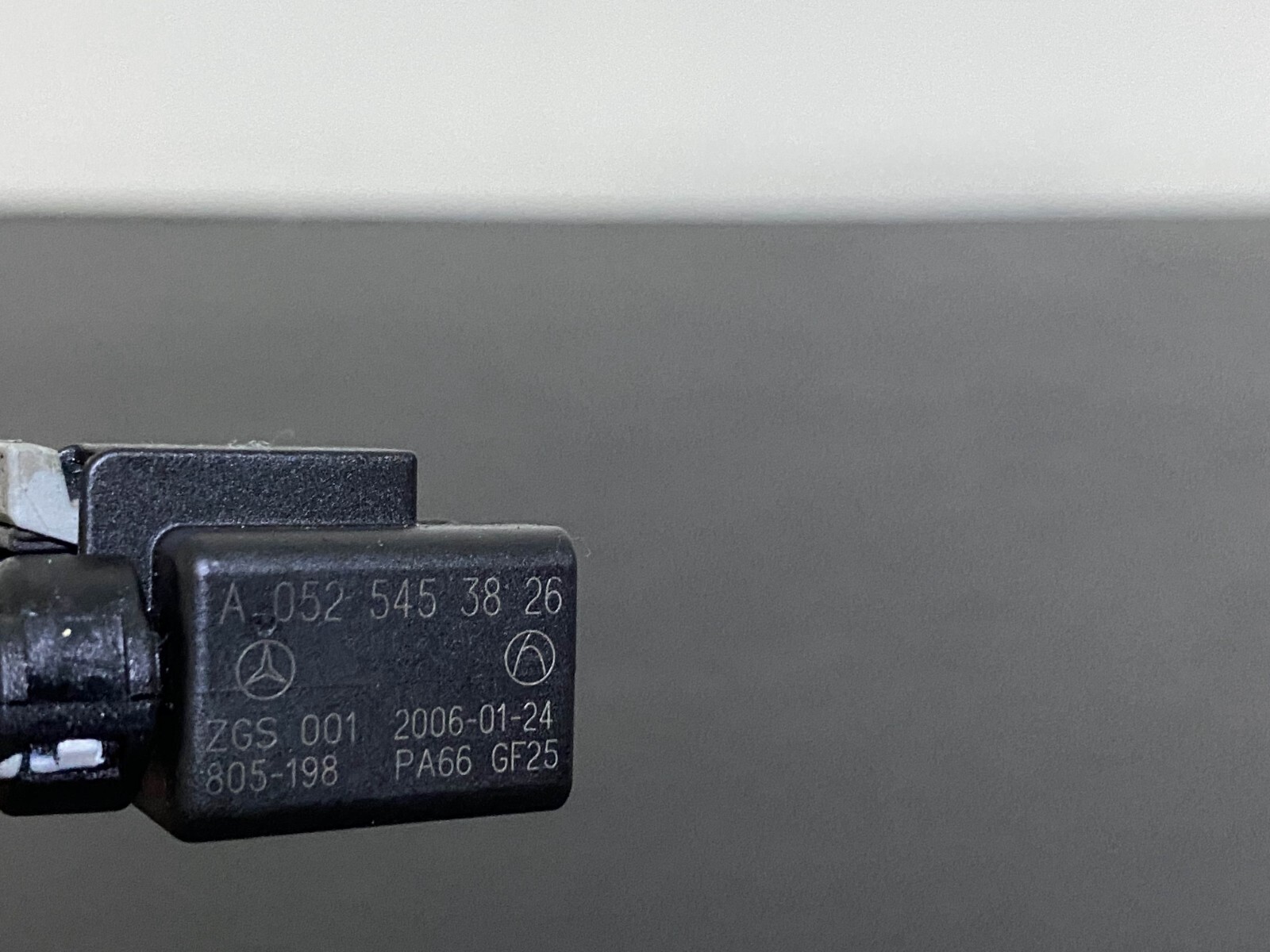 MERCEDES BENZ ENGINE WIRING LOOM HARNESS PLUG CONNECTOR A0525453826 | eBay