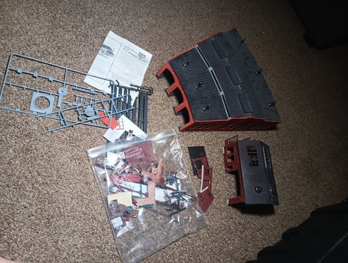 HO Scale Built-Up 3 Stall Engine Shed Roundhouse Building HO Engine ...