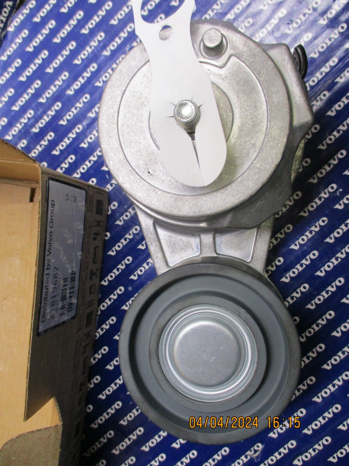 Volvo D13 2017-21 a/c belt tensioner OEM 24201573 | eBay