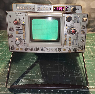 Oscilloscopes - Oscilloscope With Dm44