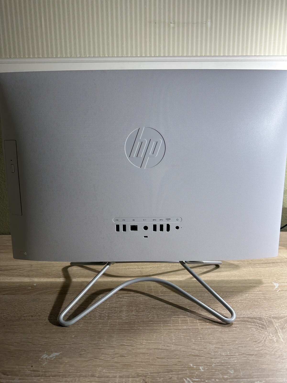 HP All-in-One Desktop - 1TB HD - 8GB RAM - 24-f0046 - RETAIL $789 - # ...