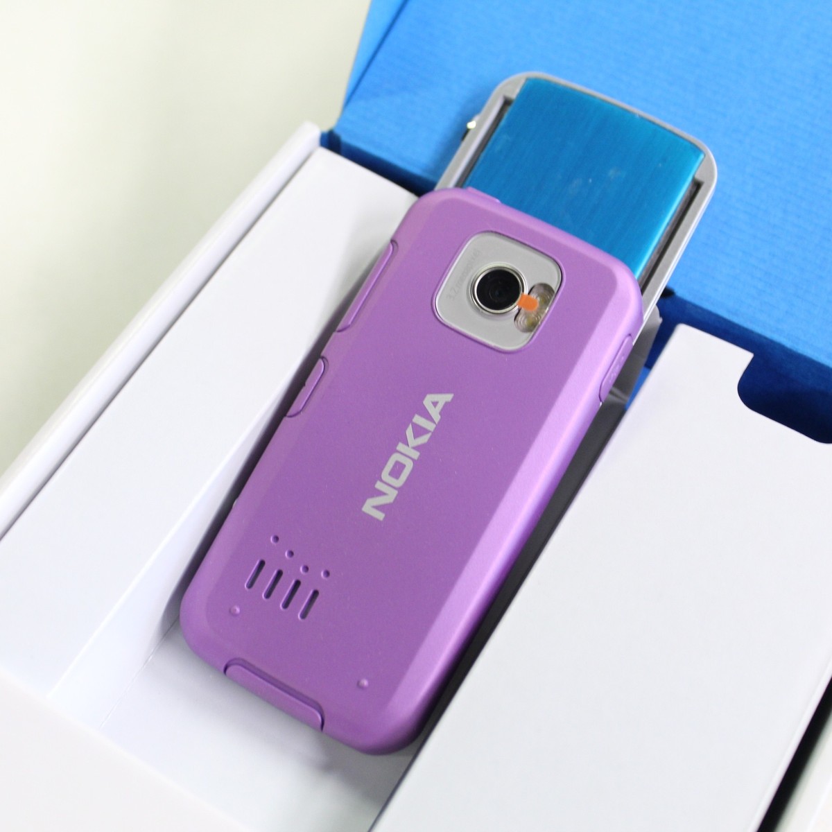 Nokia 7610 Supernova White